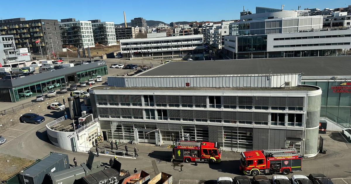 Brann i teknisk rom på Ensjø - TV 2