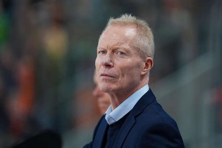 Roy Johansen gjør trenercomeback i Vålerenga – Morten Ask blir ...