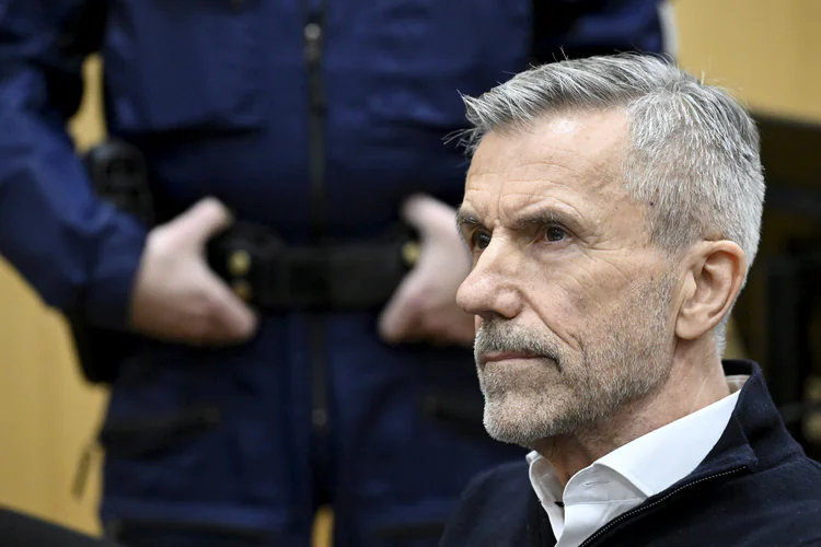 Sandvik vil ikke kommentere varselet mot ham - TV 2