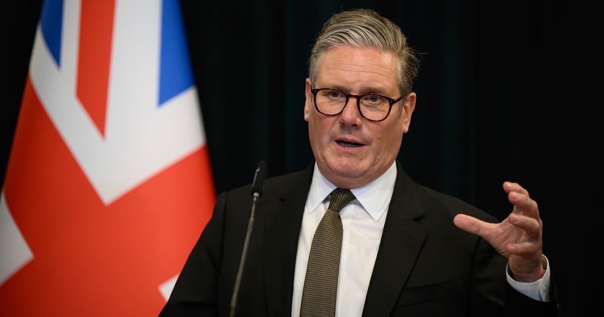 Starmer: – Putin må betale en pris for å unnvike fred - TV 2