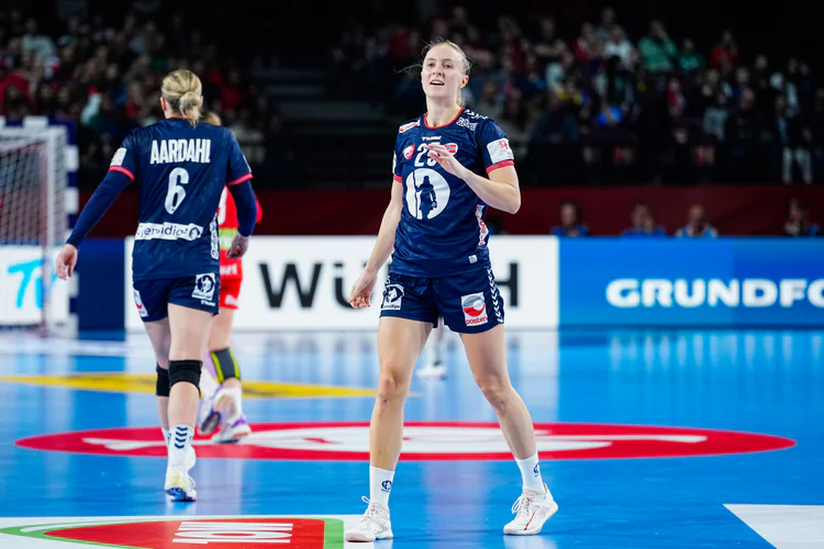 Disse møter håndballjentene i VM - TV 2