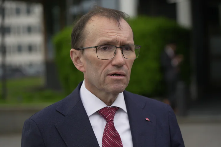 Espen Barth Eide til TV 2: – Kan sette Midtøsten i brann - TV 2