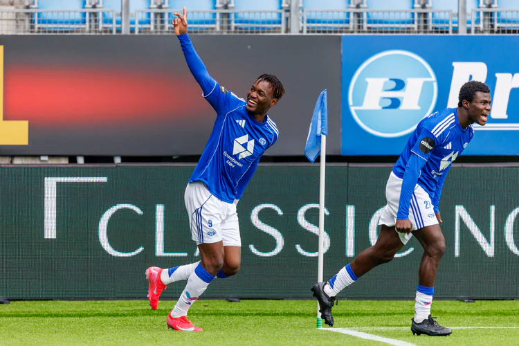 Svensk avis: Molde vil kjøpe innlånt spiss – forhandlinger pågår - TV 2