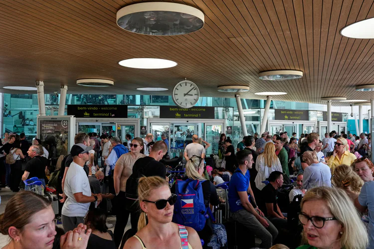 Sovnet bak rattet – kjørte i motsatt kjørefelt - TV 2