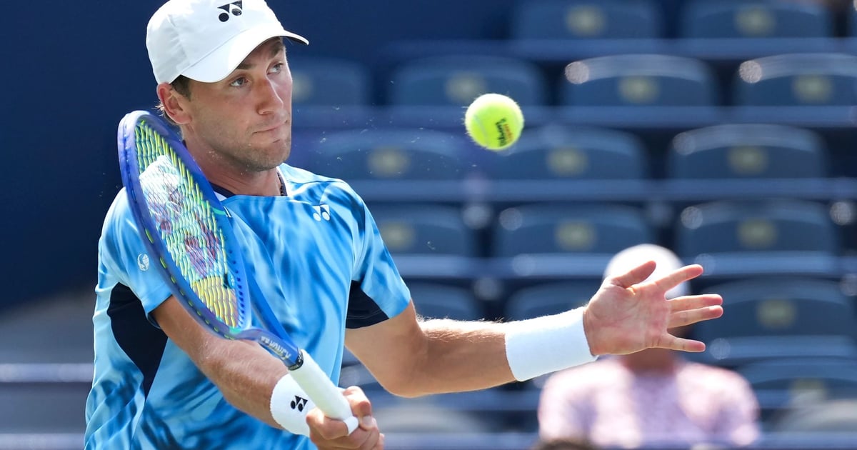 Casper Ruud tapte mot sterk russer – ute av Toronto-turneringen - TV 2