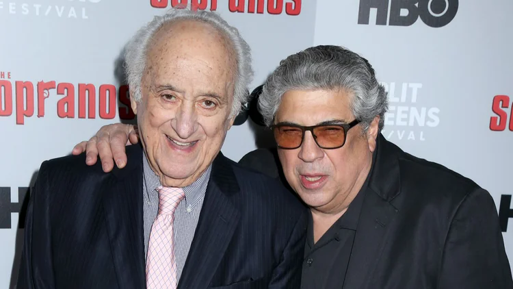 Expressen: Anmeldelse mot Måns Zelmerlöw henlegges - TV 2