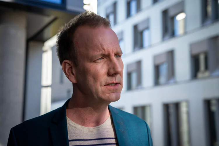 Stortinget kalles inn til hastemøte om oljefondet - TV 2