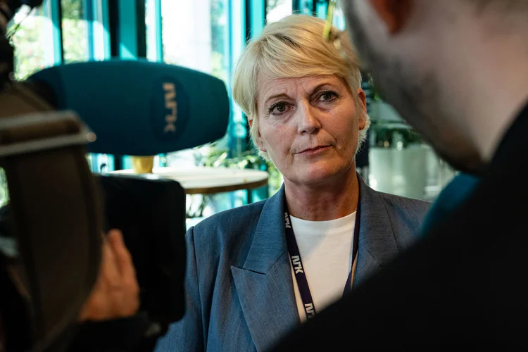 Aftenposten: NRK vil ikke boikotte Eurovision - TV 2