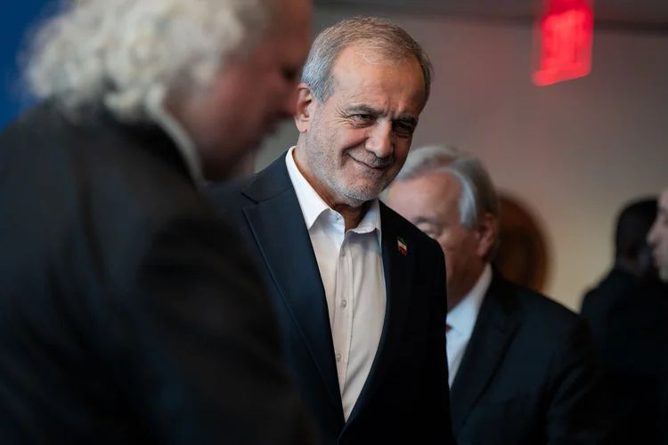 Støre stiller til debatt hos «Gutta» - TV 2