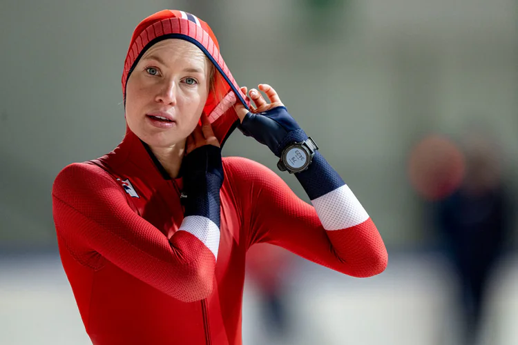 Ragne Wiklund åpnet verdenscupen med tredjeplass på 3000 meter - TV 2