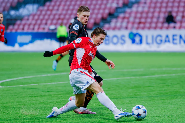 Innrømmer: – Det har vært tungt - TV 2