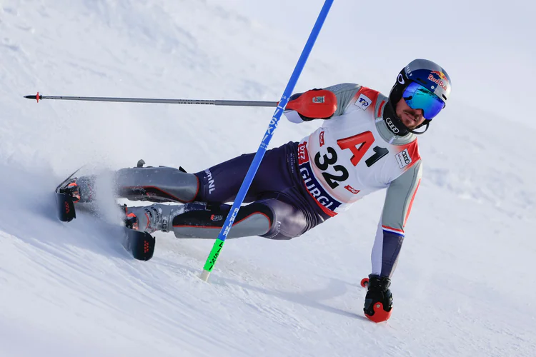 Kombinert: Nytt drømmehopp av Riiber i Kollen – går ut i suveren ...