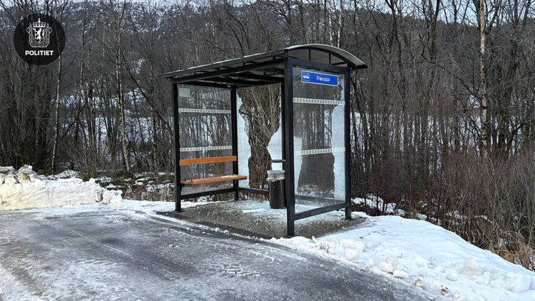 Knuste ruter på 13 busskur – politiet ønsker tips - TV 2