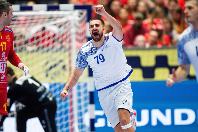 Polen-keeper Wojciech Szczesny legger opp - TV 2