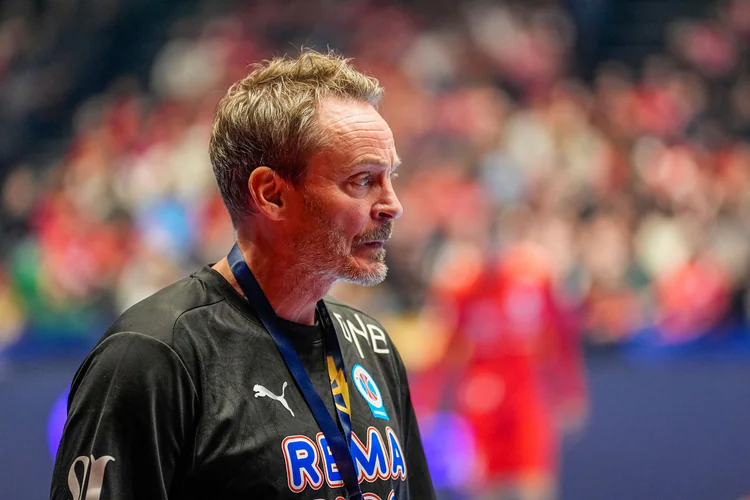 Polen-keeper Wojciech Szczesny legger opp - TV 2