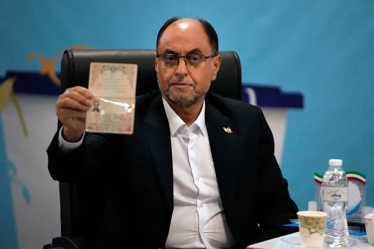 Aftenposten-journalist hengt ut som drept iransk general - TV 2