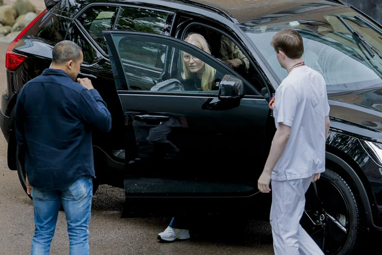 Savnet person hentet opp av vannet etter kanovelt i Østfold - TV 2