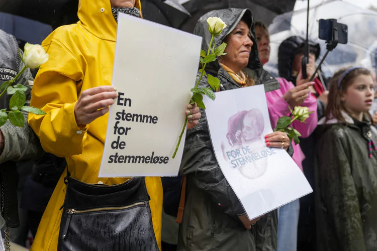 Fellesforbundet har brutt lønnsforhandlingene med Forsvarsstaben - TV 2
